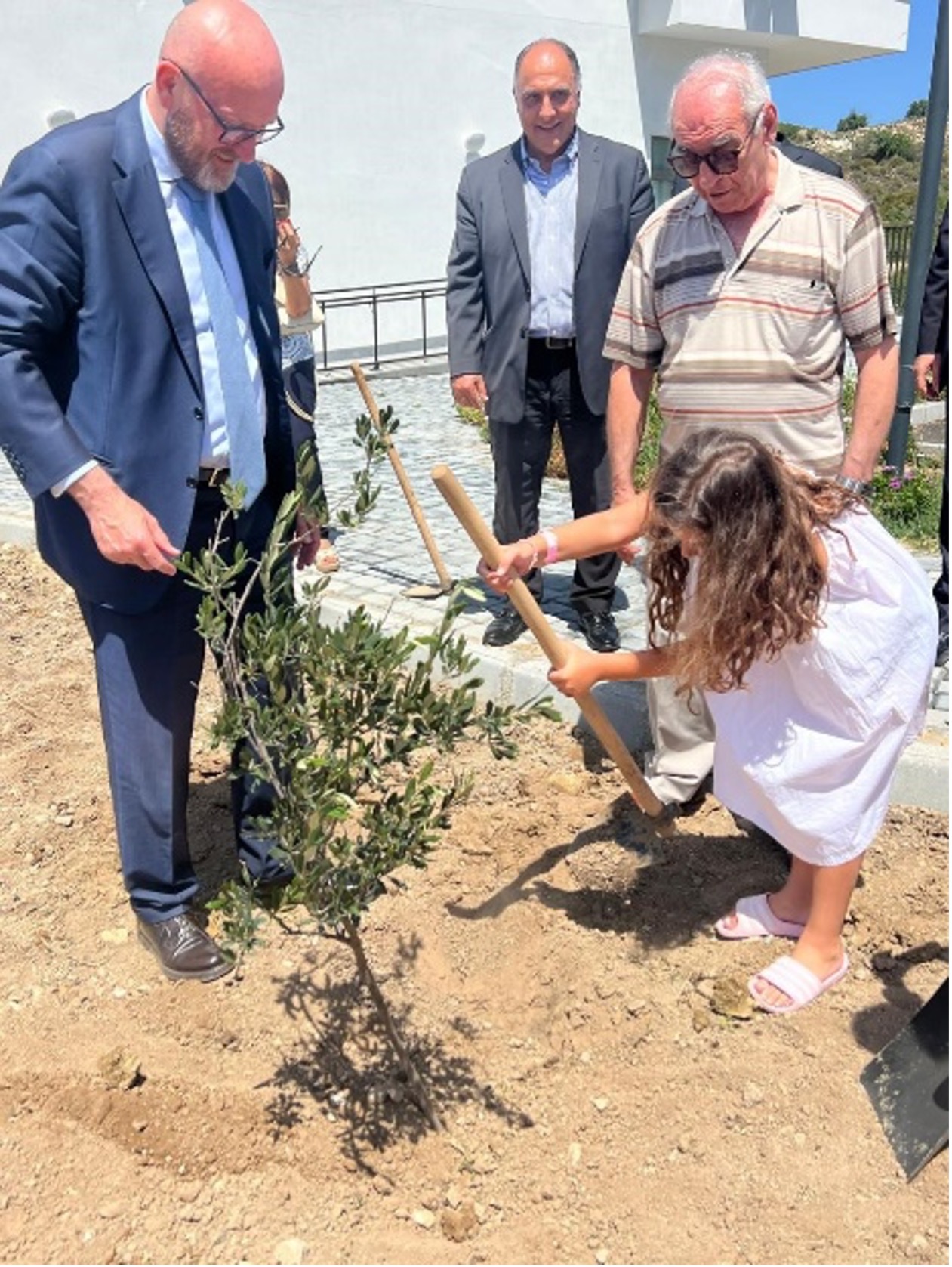 Order of Malta Ambassador to Cyprus meets with UNHCR Representative and ...